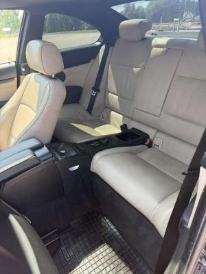 Black BMW 320 2008 in Kaunas, with an engine capacity of 2.00 L and mileage of 430 thousand km for 6000 €, photo 9 on AUTOMOTO.COM.LV