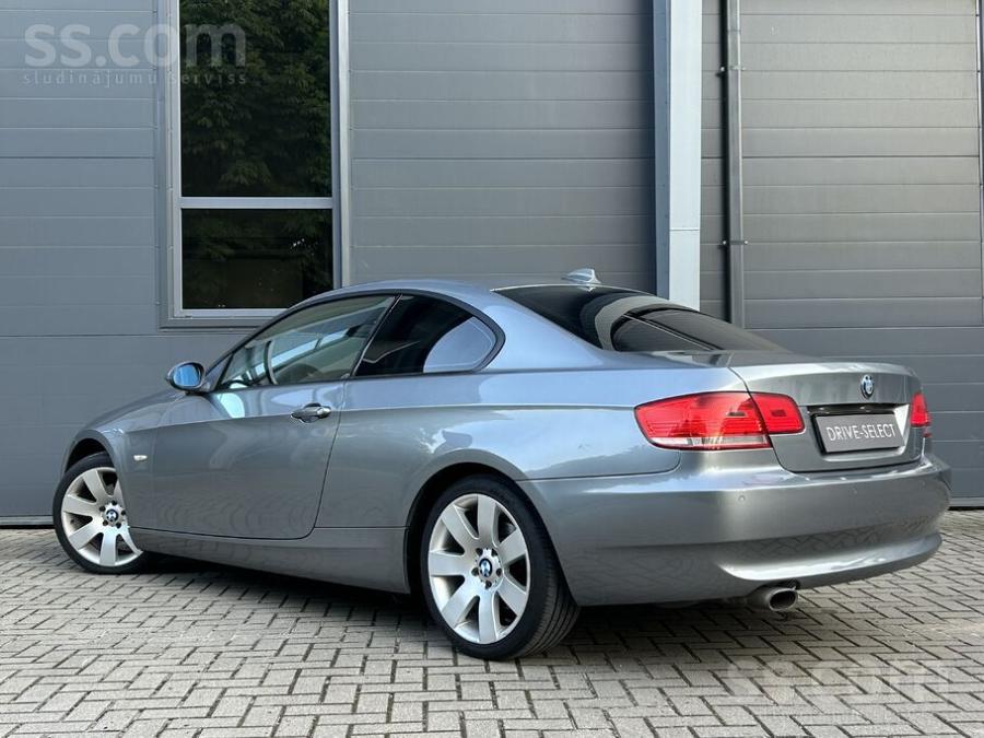 Melns BMW 320 2008 Talsi, ar dzinēja tilpumu 2.00 L un nobraukumu 0 tūkst. km par 5790 €, foto 4 vietnē AUTOMOTO.COM.LV