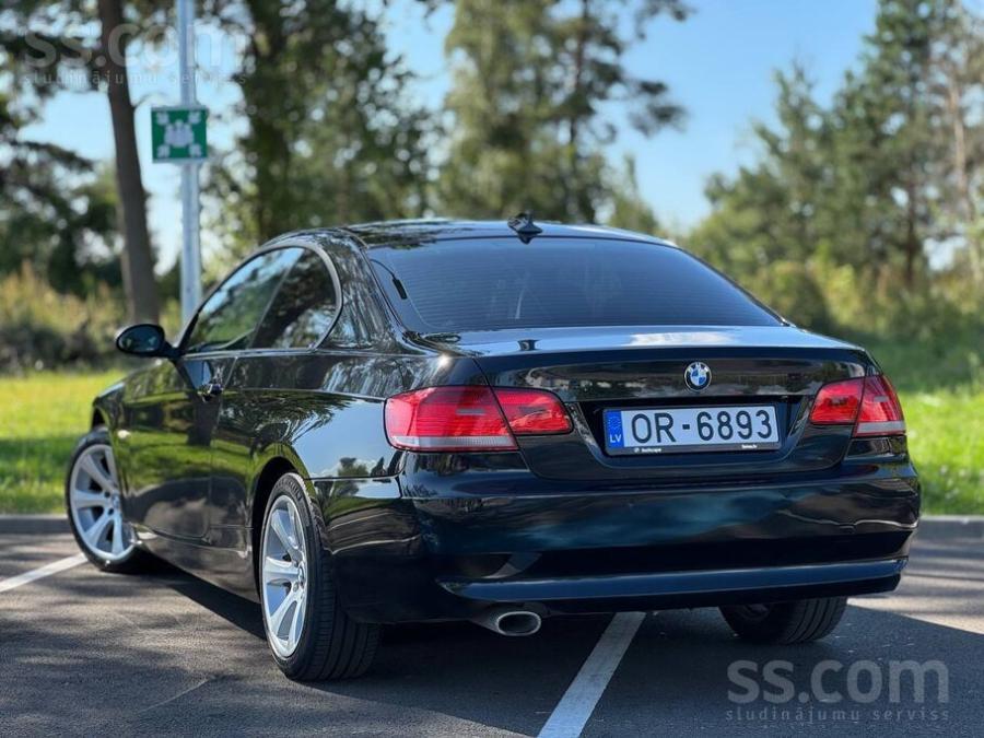 Black BMW 320 2008 in Riga, with an engine capacity of 2.00 L and mileage of 365 thousand km for 6250 €, photo 7 on AUTOMOTO.COM.LV