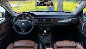 Black BMW 320 2008 in Riga, with an engine capacity of 2.00 L and mileage of 365 thousand km for 6250 €, photo 21 on AUTOMOTO.COM.LV