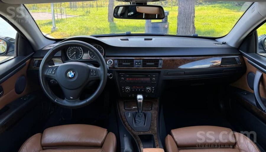 Black BMW 320 2008 in Riga, with an engine capacity of 2.00 L and mileage of 365 thousand km for 6250 €, photo 21 on AUTOMOTO.COM.LV