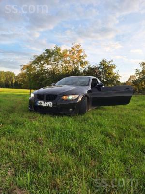 Melns BMW 320 2008 Balvi, ar dzinēja tilpumu 2.00 L un nobraukumu 370 tūkst. km par 4100 €, foto 6 vietnē AUTOMOTO.COM.LV