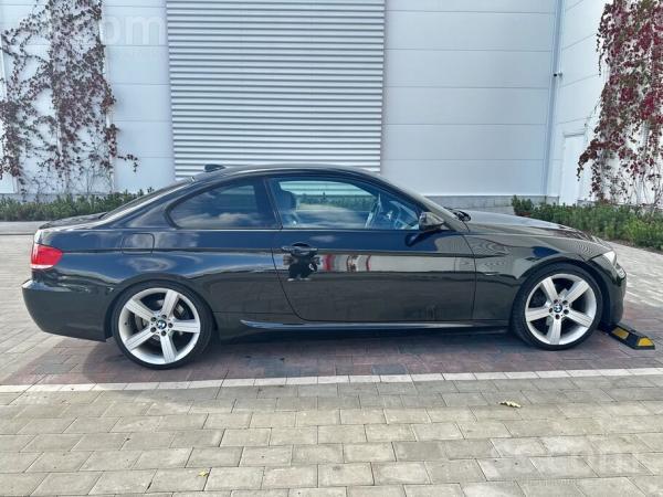Melns BMW 320 2008 Rīga, ar dzinēja tilpumu 2.00 L un nobraukumu 342 tūkst. km par 7290 €, foto 8 vietnē AUTOMOTO.COM.LV