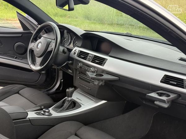 Melns BMW 320 2009 Marijampole, ar dzinēja tilpumu 2.00 L un nobraukumu 334 tūkst. km par 5300 €, foto 10 vietnē AUTOMOTO.COM.LV