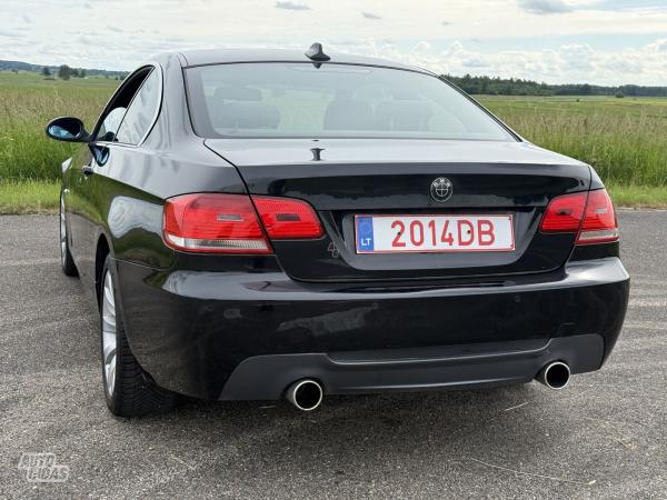 Melns BMW 320 2009 Marijampole, ar dzinēja tilpumu 2.00 L un nobraukumu 334 tūkst. km par 5300 €, foto 5 vietnē AUTOMOTO.COM.LV