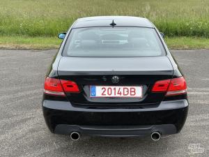 Melns BMW 320 2009 Marijampole, ar dzinēja tilpumu 2.00 L un nobraukumu 334 tūkst. km par 5300 €, foto 7 vietnē AUTOMOTO.COM.LV