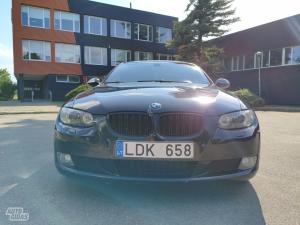 Melns BMW 320 2009 Kauņa, ar dzinēja tilpumu 2.00 L un nobraukumu 354 tūkst. km par 5500 €, foto 8 vietnē AUTOMOTO.COM.LV