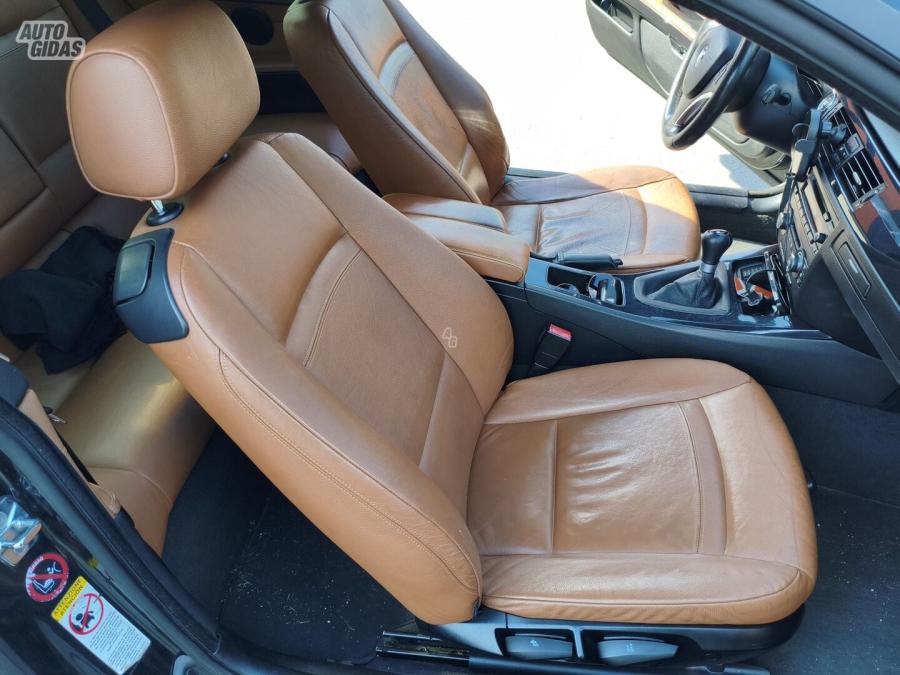 Melns BMW 320 2009 Kauņa, ar dzinēja tilpumu 2.00 L un nobraukumu 354 tūkst. km par 5500 €, foto 10 vietnē AUTOMOTO.COM.LV