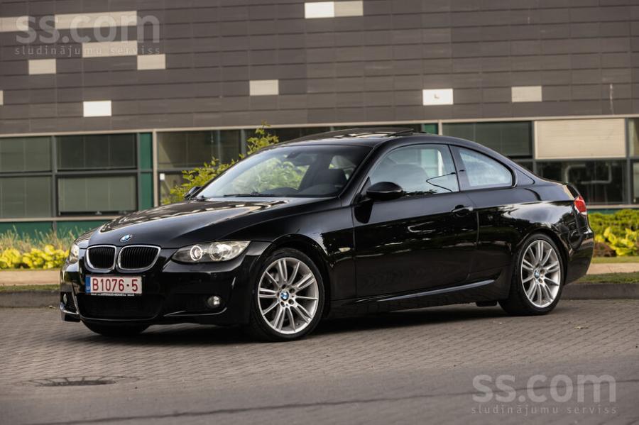 Black BMW 320 2009 in Jelgava, with an engine capacity of 2.00 L and mileage of 0 thousand km for 8390 €, photo 3 on AUTOMOTO.COM.LV