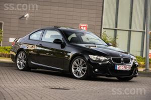 Black BMW 320 2009 in Jelgava, with an engine capacity of 2.00 L and mileage of 0 thousand km for 8390 €, photo 6 on AUTOMOTO.COM.LV