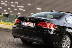 Black BMW 320 2009 in Jelgava, with an engine capacity of 2.00 L and mileage of 0 thousand km for 8390 €, photo 7 on AUTOMOTO.COM.LV