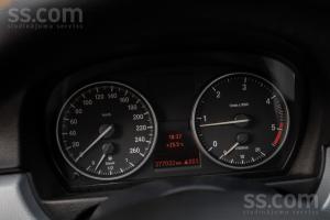 Black BMW 320 2009 in Jelgava, with an engine capacity of 2.00 L and mileage of 0 thousand km for 8390 €, photo 13 on AUTOMOTO.COM.LV