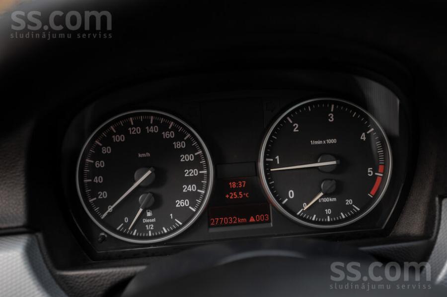 Black BMW 320 2009 in Jelgava, with an engine capacity of 2.00 L and mileage of 0 thousand km for 8390 €, photo 13 on AUTOMOTO.COM.LV
