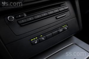 Black BMW 320 2009 in Jelgava, with an engine capacity of 2.00 L and mileage of 0 thousand km for 8390 €, photo 17 on AUTOMOTO.COM.LV