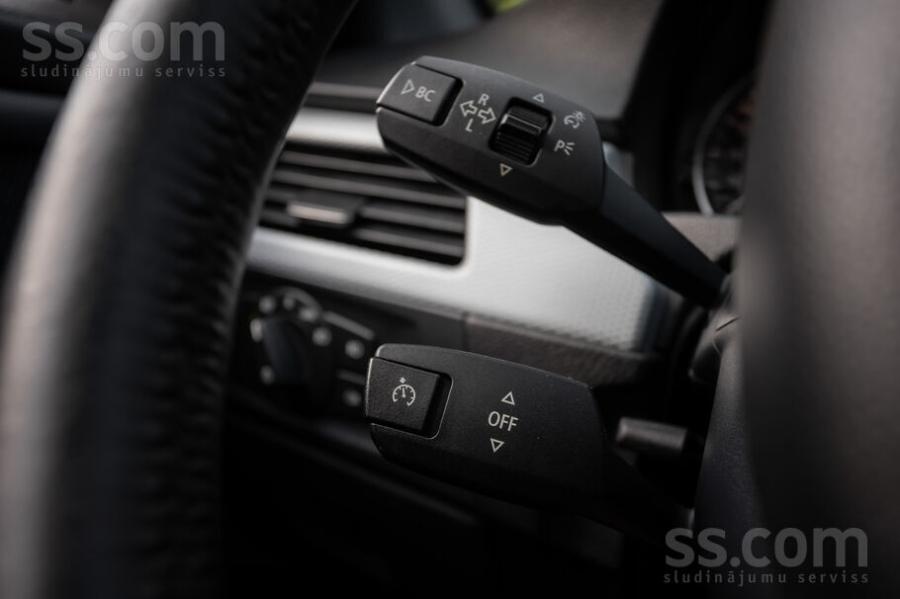 Black BMW 320 2009 in Jelgava, with an engine capacity of 2.00 L and mileage of 0 thousand km for 8390 €, photo 32 on AUTOMOTO.COM.LV