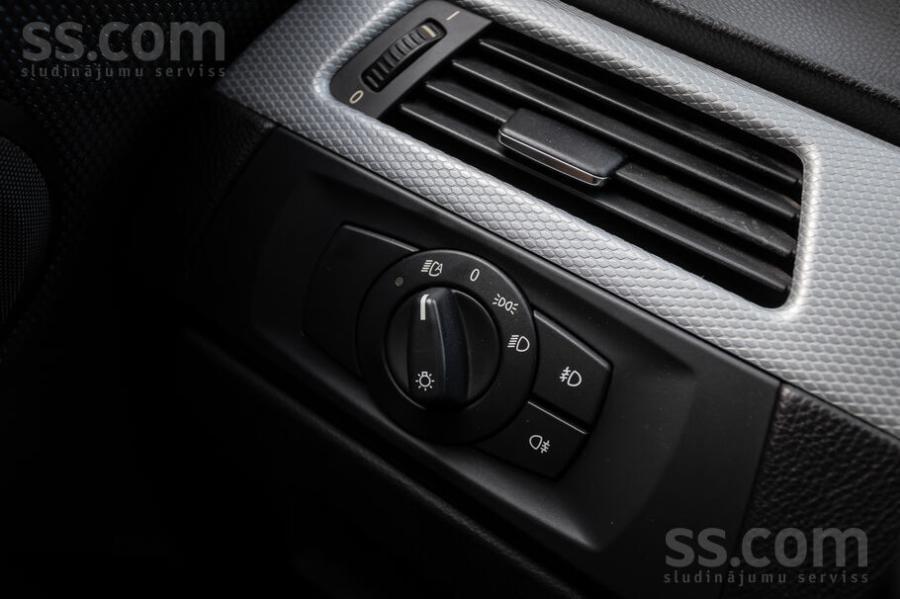 Black BMW 320 2009 in Jelgava, with an engine capacity of 2.00 L and mileage of 0 thousand km for 8390 €, photo 34 on AUTOMOTO.COM.LV