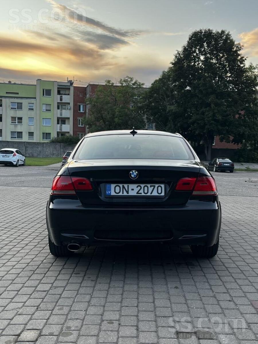 Melns BMW 320 2009 Cēsis, ar dzinēja tilpumu 2.00 L un nobraukumu 252 tūkst. km par 6300 €, foto 6 vietnē AUTOMOTO.COM.LV