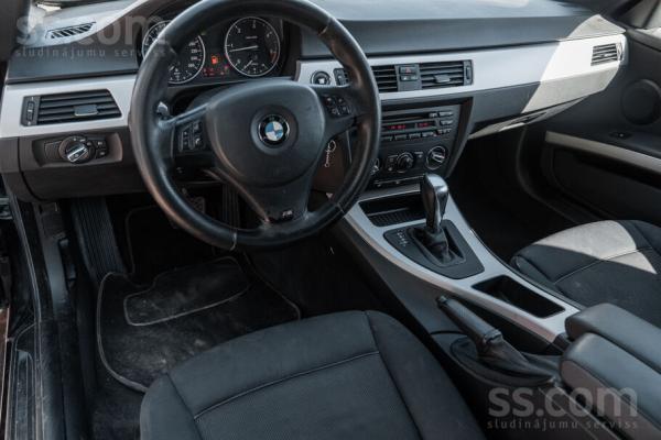 Melns BMW 320 2010 Rīga, ar dzinēja tilpumu 2.00 L un nobraukumu 383 tūkst. km par 7500 €, foto 5 vietnē AUTOMOTO.COM.LV