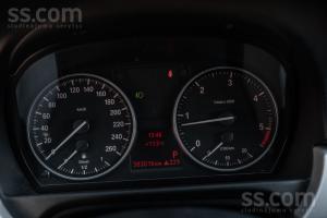 Melns BMW 320 2010 Rīga, ar dzinēja tilpumu 2.00 L un nobraukumu 383 tūkst. km par 7500 €, foto 13 vietnē AUTOMOTO.COM.LV