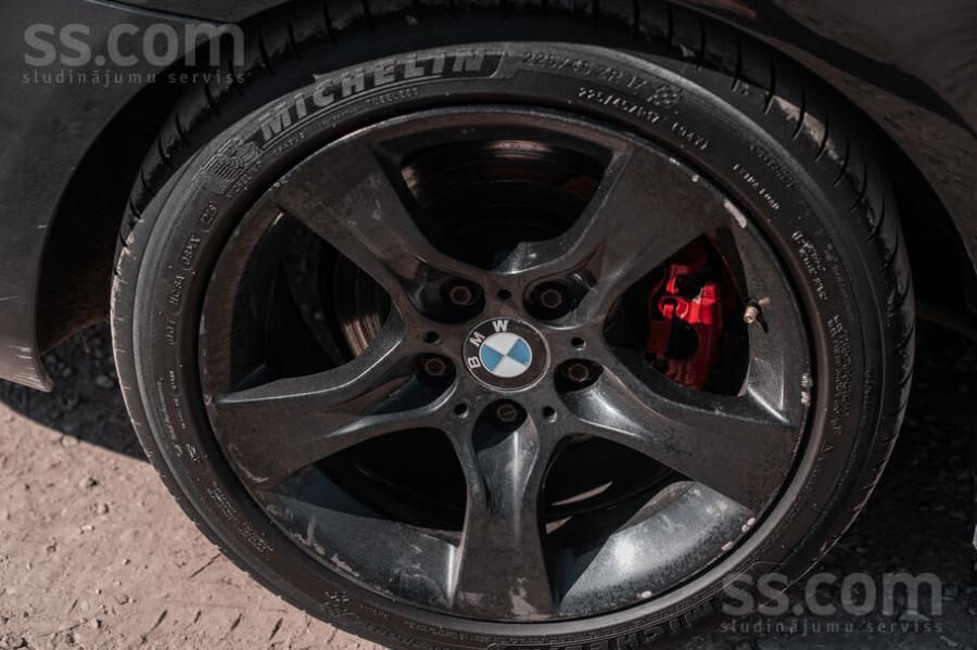 Melns BMW 320 2010 Rīga, ar dzinēja tilpumu 2.00 L un nobraukumu 383 tūkst. km par 7500 €, foto 17 vietnē AUTOMOTO.COM.LV