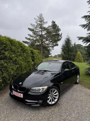 Black BMW 320 2010 in Kelme, with an engine capacity of 2.00 L and mileage of 192 thousand km for 5250 €, photo  on AUTOMOTO.COM.LV