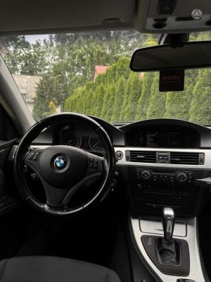 Black BMW 320 2010 in Kelme, with an engine capacity of 2.00 L and mileage of 192 thousand km for 5250 €, photo 11 on AUTOMOTO.COM.LV