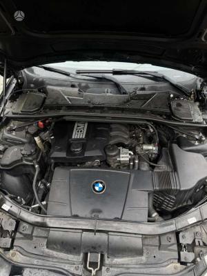 Black BMW 320 2010 in Kelme, with an engine capacity of 2.00 L and mileage of 192 thousand km for 5250 €, photo 21 on AUTOMOTO.COM.LV