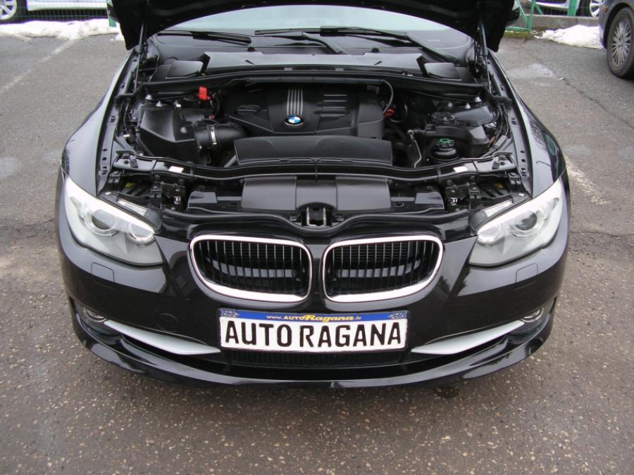 Black BMW 320 2010 in Riga, with an engine capacity of 2.00 L and mileage of 199 thousand km for 8990 €, photo 23 on AUTOMOTO.COM.LV