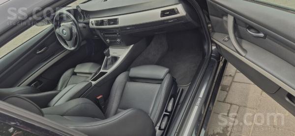 Melns BMW 320 2010 Rīga, ar dzinēja tilpumu 2.00 L un nobraukumu 210 tūkst. km par 8900 €, foto 5 vietnē AUTOMOTO.COM.LV