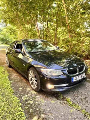 Melns BMW 320 2010 Kohtla-Jerve, ar dzinēja tilpumu 2.00 L un nobraukumu 316 tūkst. km par 4500 €, foto 3 vietnē AUTOMOTO.COM.LV