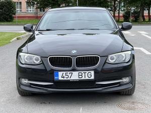 Black BMW 320 2010 in Narva, with an engine capacity of 2.00 L and mileage of 315 thousand km for 4999 €, photo 4 on AUTOMOTO.COM.LV