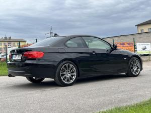 Black BMW 320 2010 in Narva, with an engine capacity of 2.00 L and mileage of 315 thousand km for 4999 €, photo 8 on AUTOMOTO.COM.LV
