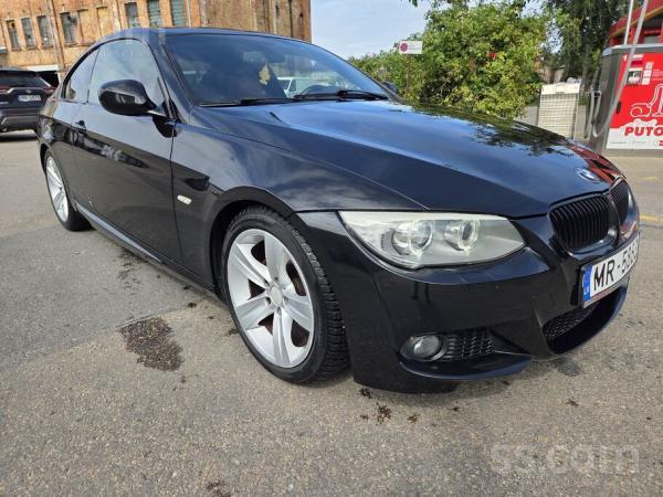 Melns BMW 320 2010 Rīga, ar dzinēja tilpumu 2.00 L un nobraukumu 195 tūkst. km par 5900 €, foto 1 vietnē AUTOMOTO.COM.LV