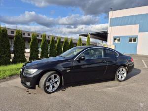 Melns BMW 320 2010 Viļņa, ar dzinēja tilpumu 2.00 L un nobraukumu 153 tūkst. km par 6350 €, foto  vietnē AUTOMOTO.COM.LV