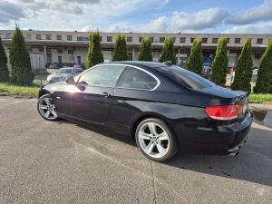 Melns BMW 320 2010 Viļņa, ar dzinēja tilpumu 2.00 L un nobraukumu 153 tūkst. km par 6350 €, foto 5 vietnē AUTOMOTO.COM.LV