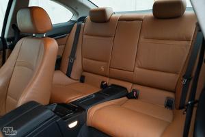 Black BMW 320 2010 in Kaunas, with an engine capacity of 2.00 L and mileage of 308 thousand km for 6150 €, photo 7 on AUTOMOTO.COM.LV