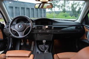 Black BMW 320 2010 in Kaunas, with an engine capacity of 2.00 L and mileage of 308 thousand km for 6150 €, photo 8 on AUTOMOTO.COM.LV