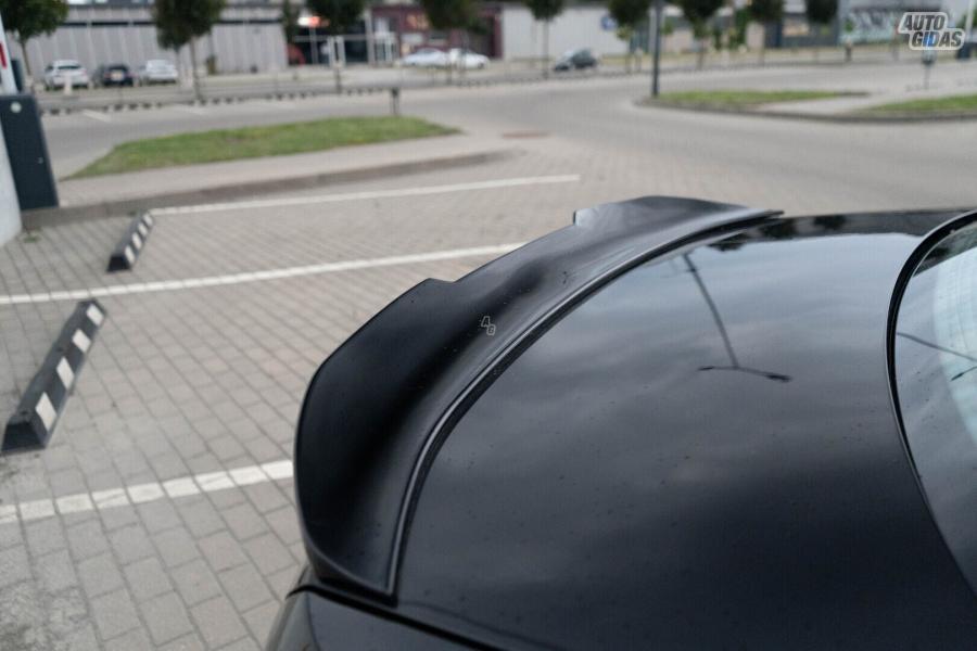 Black BMW 320 2010 in Kaunas, with an engine capacity of 2.00 L and mileage of 308 thousand km for 6150 €, photo 13 on AUTOMOTO.COM.LV
