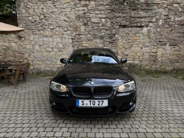 Black BMW 320 2010 in Cesis, with an engine capacity of 2.00 L and mileage of 290 thousand km for 7850 €, photo 3 on AUTOMOTO.COM.LV
