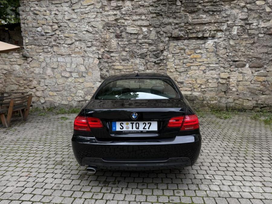 Melns BMW 320 2010 Cēsis, ar dzinēja tilpumu 2.00 L un nobraukumu 290 tūkst. km par 7850 €, foto 6 vietnē AUTOMOTO.COM.LV