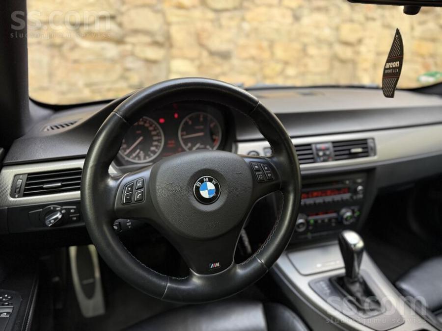 Melns BMW 320 2010 Cēsis, ar dzinēja tilpumu 2.00 L un nobraukumu 290 tūkst. km par 7850 €, foto 11 vietnē AUTOMOTO.COM.LV
