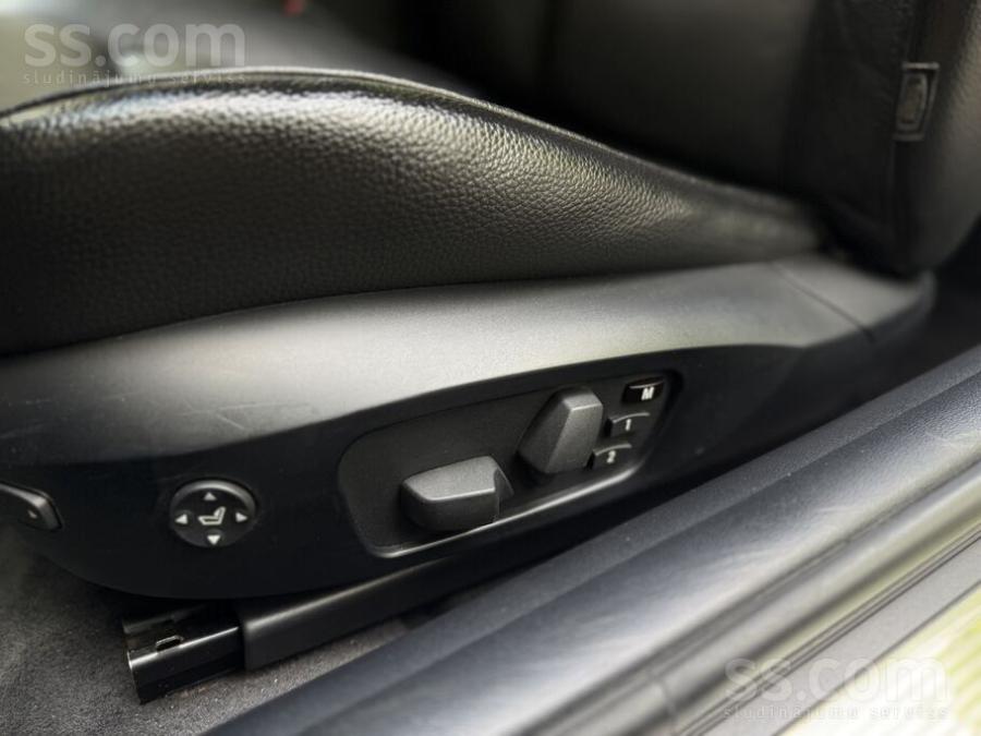 Melns BMW 320 2010 Cēsis, ar dzinēja tilpumu 2.00 L un nobraukumu 290 tūkst. km par 7850 €, foto 16 vietnē AUTOMOTO.COM.LV