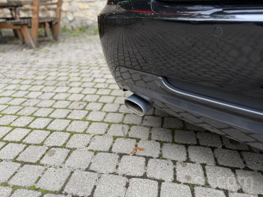 Melns BMW 320 2010 Cēsis, ar dzinēja tilpumu 2.00 L un nobraukumu 290 tūkst. km par 7850 €, foto 23 vietnē AUTOMOTO.COM.LV