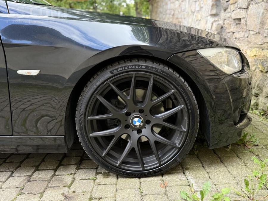 Melns BMW 320 2010 Cēsis, ar dzinēja tilpumu 2.00 L un nobraukumu 290 tūkst. km par 7850 €, foto 24 vietnē AUTOMOTO.COM.LV