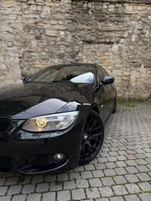 Melns BMW 320 2010 Cēsis, ar dzinēja tilpumu 2.00 L un nobraukumu 290 tūkst. km par 7850 €, foto 28 vietnē AUTOMOTO.COM.LV
