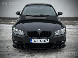Black BMW 320 2011 in Jelgava, with an engine capacity of 2.00 L and mileage of 280 thousand km for 8450 €, photo 2 on AUTOMOTO.COM.LV