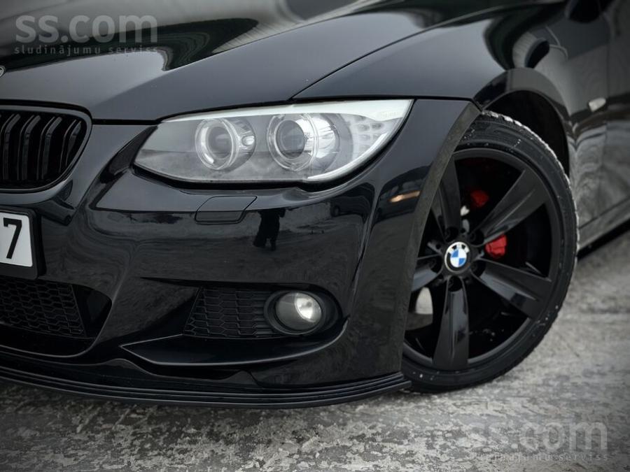 Black BMW 320 2011 in Jelgava, with an engine capacity of 2.00 L and mileage of 280 thousand km for 8450 €, photo 6 on AUTOMOTO.COM.LV