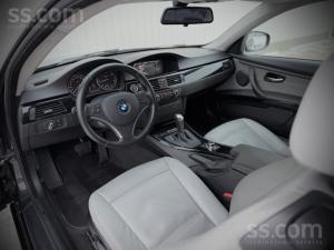 Black BMW 320 2011 in Jelgava, with an engine capacity of 2.00 L and mileage of 280 thousand km for 8450 €, photo 15 on AUTOMOTO.COM.LV