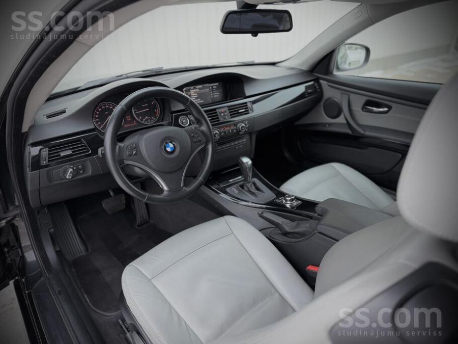 Black BMW 320 2011 in Jelgava, with an engine capacity of 2.00 L and mileage of 280 thousand km for 8450 €, photo 15 on AUTOMOTO.COM.LV