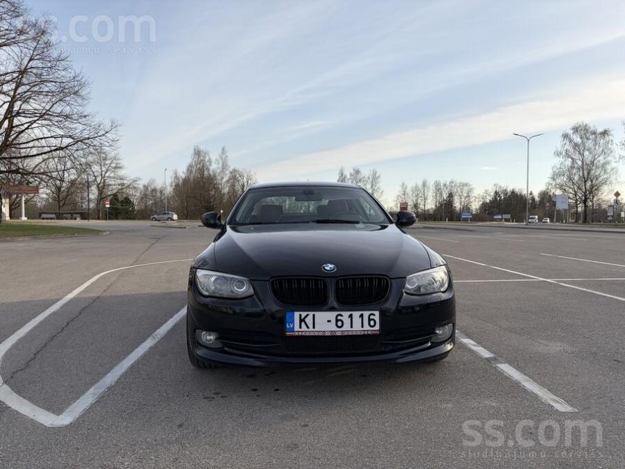Melns BMW 320 2011 Rīga, ar dzinēja tilpumu 2.00 L un nobraukumu 274 tūkst. km par 7990 €, foto 3 vietnē AUTOMOTO.COM.LV